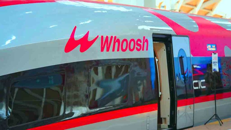 Mulai 18 Oktober, Tarif Kereta Cepat Whoosh Rp300.000 » KOMPASFAKTA.COM